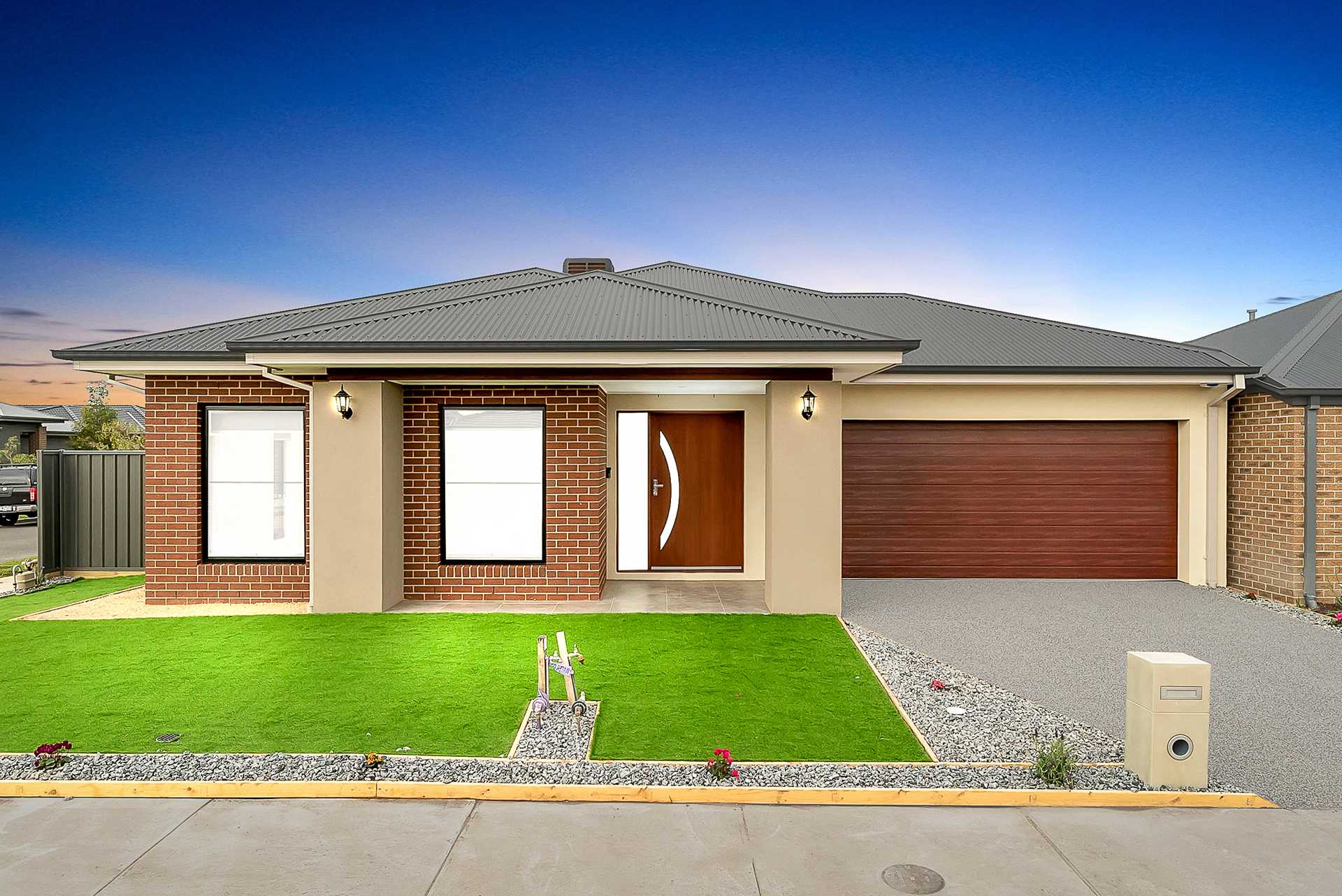 32 - Signature Plans